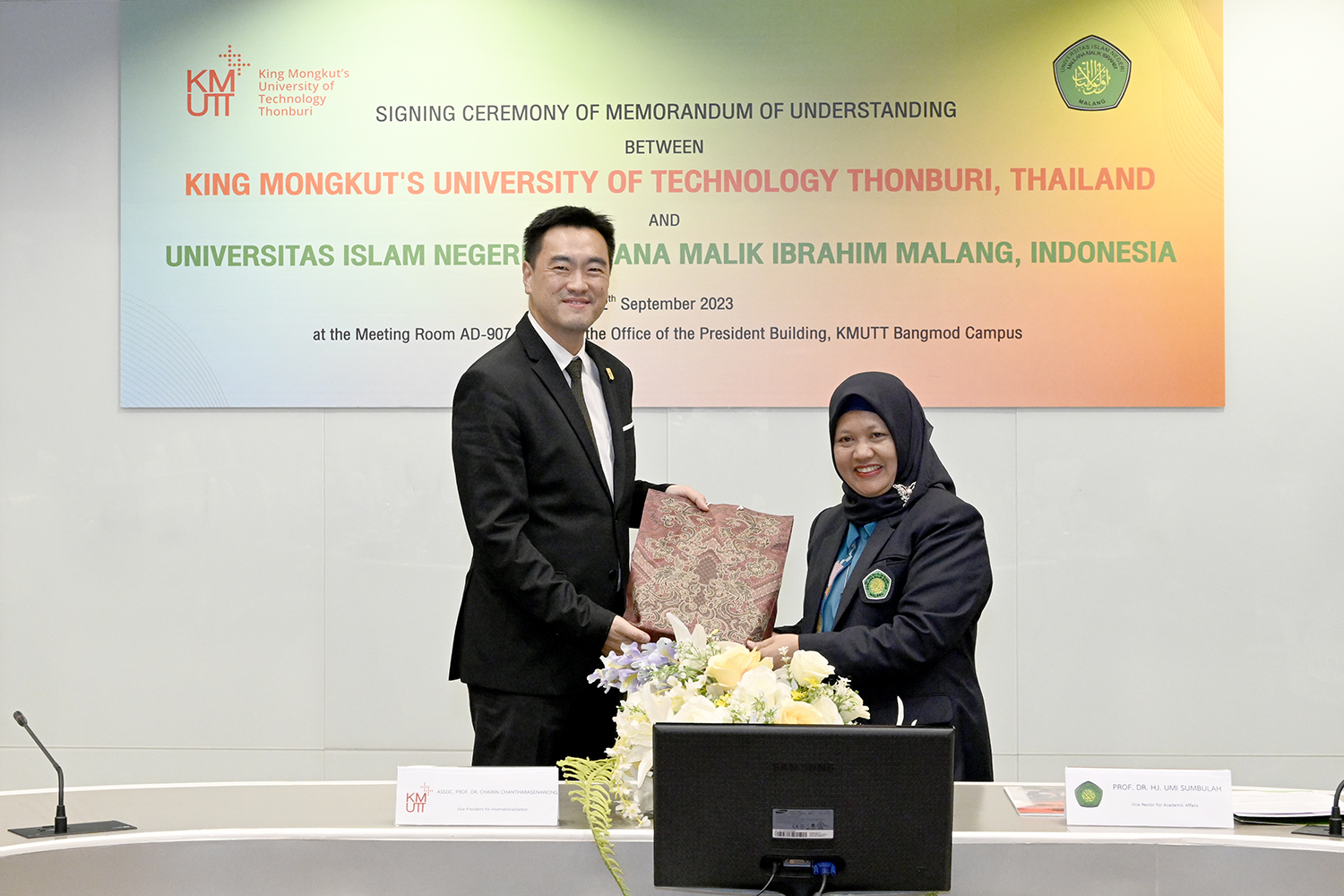 UIN-Malang and KMUTT Strengthen Academic Ties, Sign University-Level Agreement - KMUTT