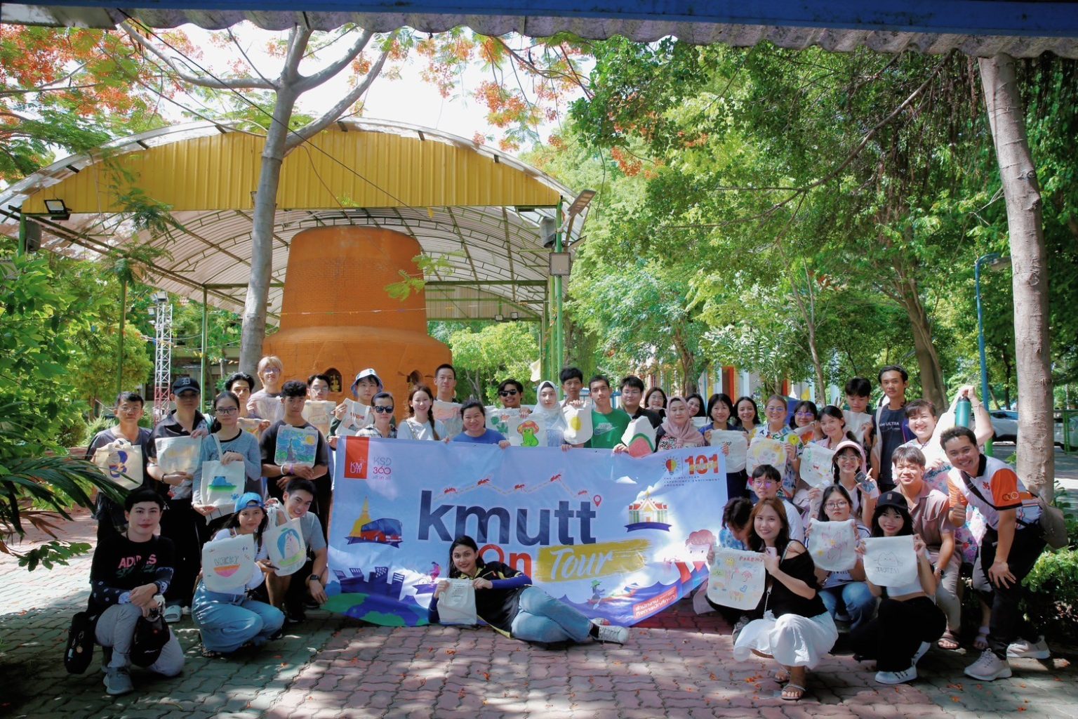 KMUTT on tour Ep. 4 "Ride a bicycle to enjoy the breeze, shop, taste ...