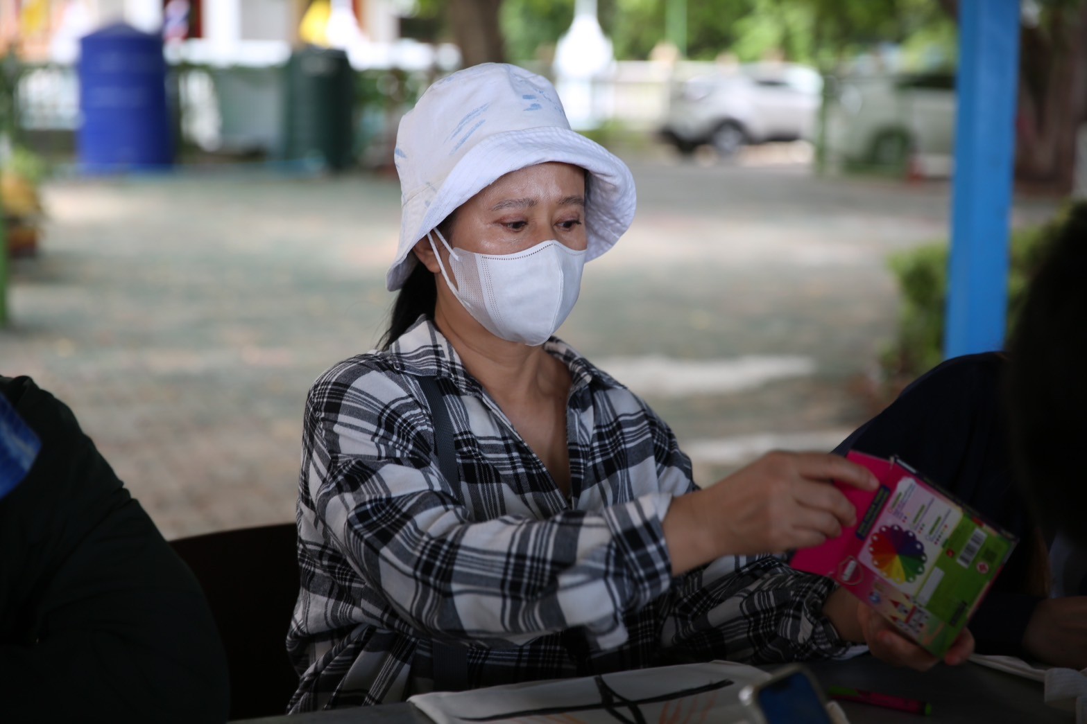 KMUTT on tour Ep. 4 "ปั่นจักรยานรับลม แวะช๊อป ชิม ชิว ตลาดบางน้ำผึ้ง" - KMUTT