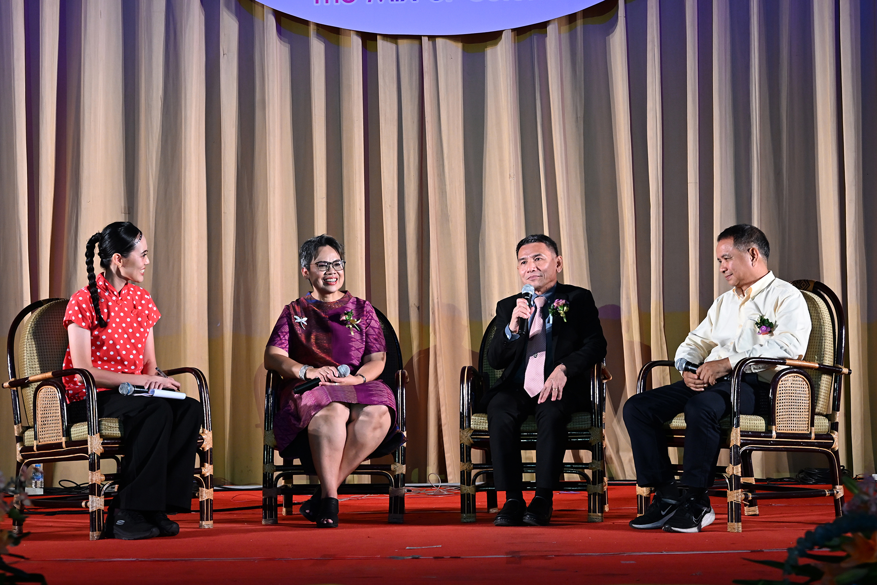 มจธ. แสดงกตเวทิตาจิตแด่ผู้เกษียณอายุ “เกษียณเกษมสุข 2567” - KMUTT